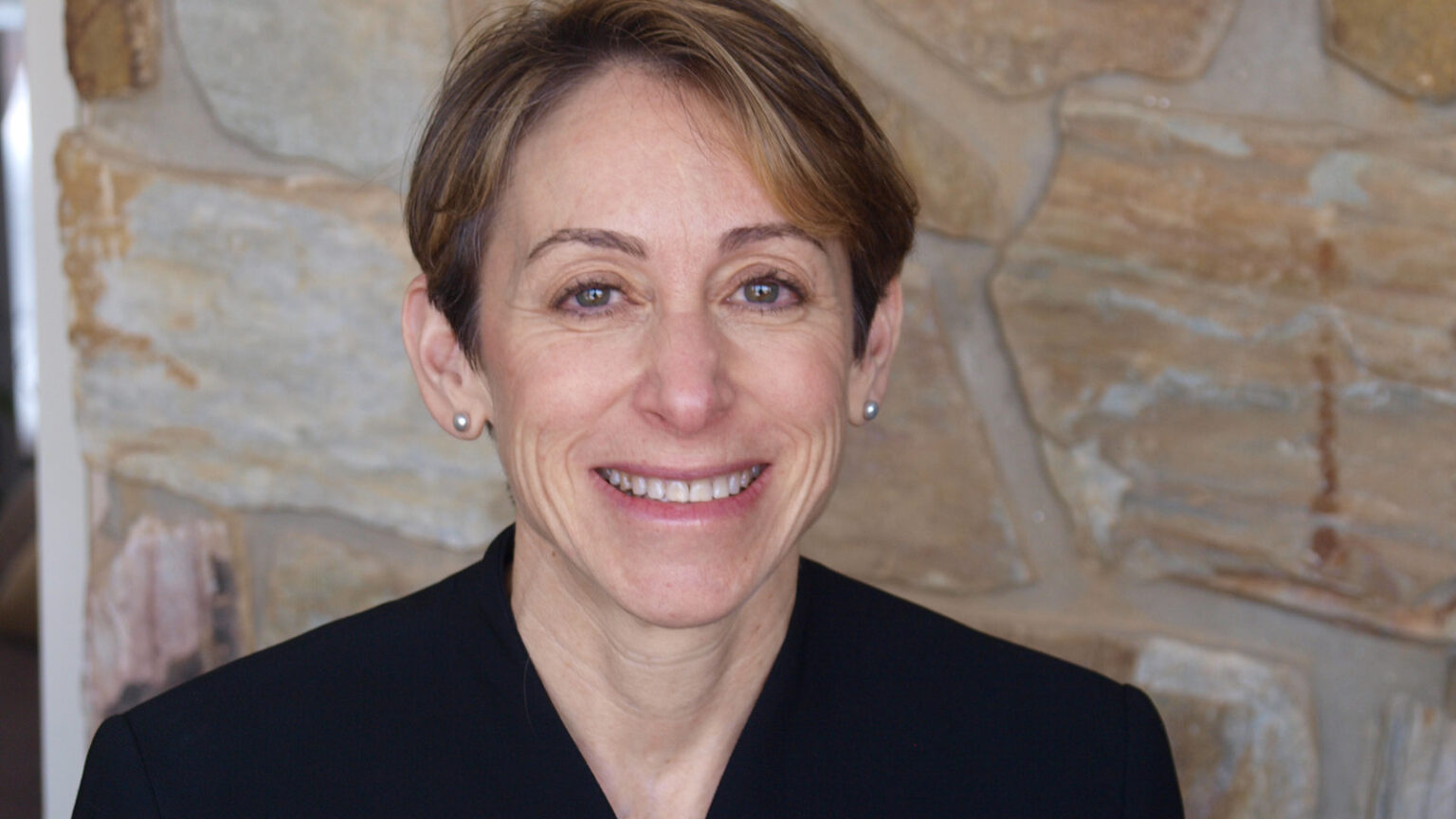 Leaders in Medicine to be Honored at 2025 Commencement | New York Tech